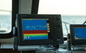How to Use a Depth Finder to Find Hot Spots and Structure Underwater ...
